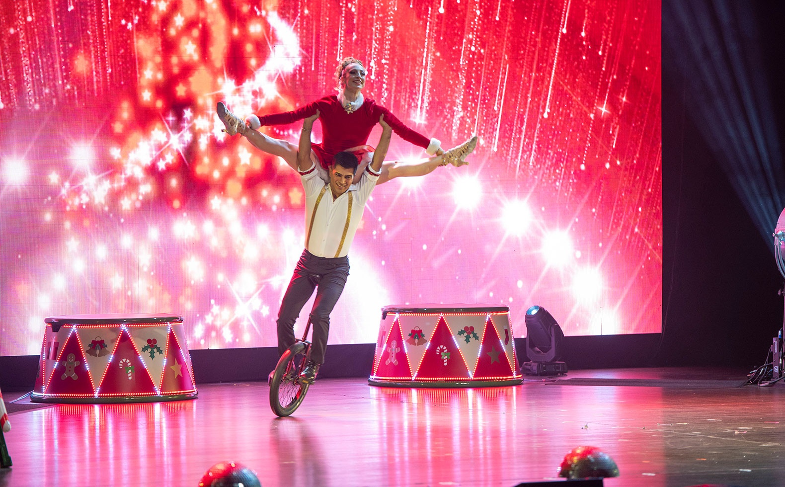 A Magical Cirque Christmas
